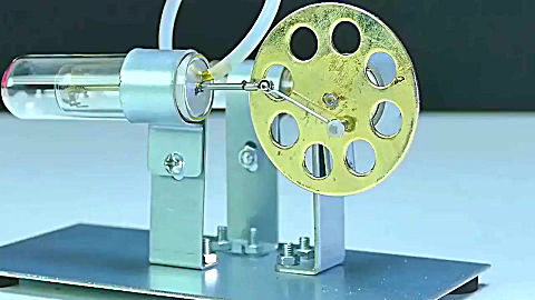 牛人自制斯特林发动机模型,看到成品我就服了,太棒了