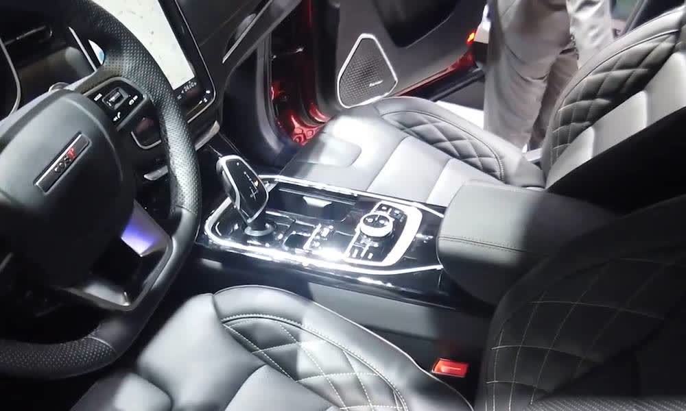 车型经济实惠,预售价7.77万,却享受20万的质保,15天订单破万