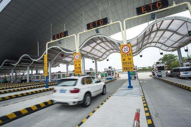 近日,经天津市交通运输委党委调查核实,天津市交通运输委设施管理处(...