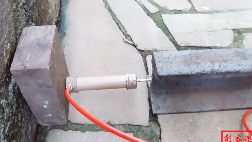 如何用PVC管制作一个气缸,这是我见过最简陋的气缸了