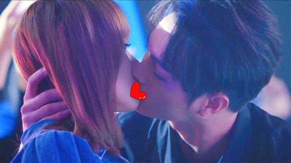 你微笑时很美:童谣陆思诚公开恋情,观众起哄接吻,被迫撒狗粮!