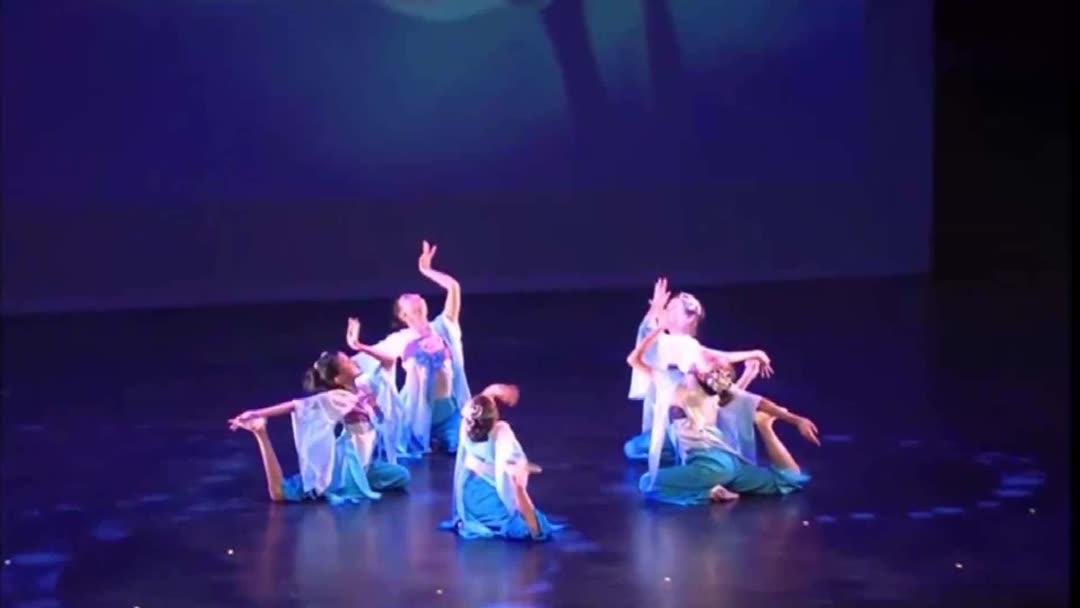 19最火抖音舞蹈古典舞群舞《爱莲说》舞蹈视频 简单易学少儿舞蹈