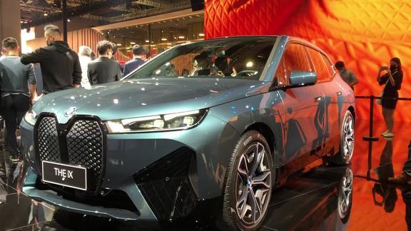 宝马iX纯电动SUV 亚洲首次亮相