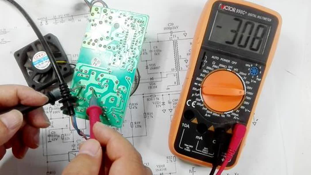 电路维修测量电压参数是关键,但不会找参考点?不妨来这看看视频