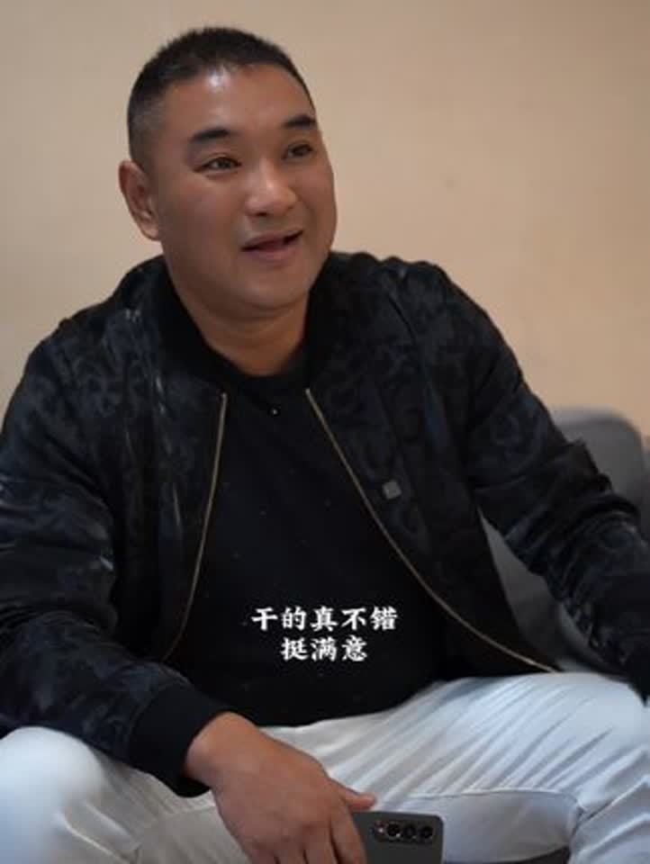 情义要分人,好多不讲诚信不知感恩的人,都是他身边讲义气的善良的人...