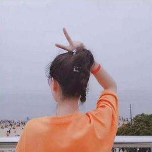 乐怡老师 