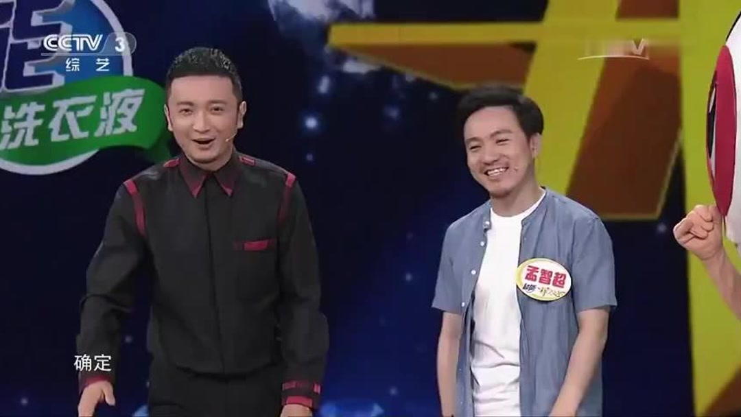 男子模仿周杰伦的歌,全程假唱真的尴尬!
