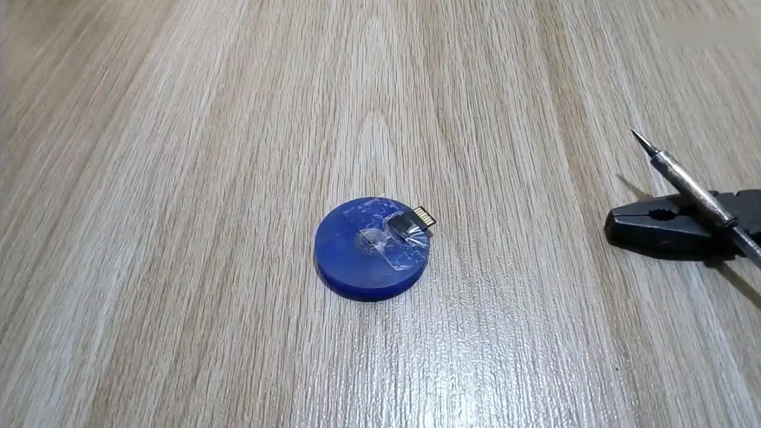 教你使用USB数据线从SD(tf存储卡)恢复数据了拷贝图片