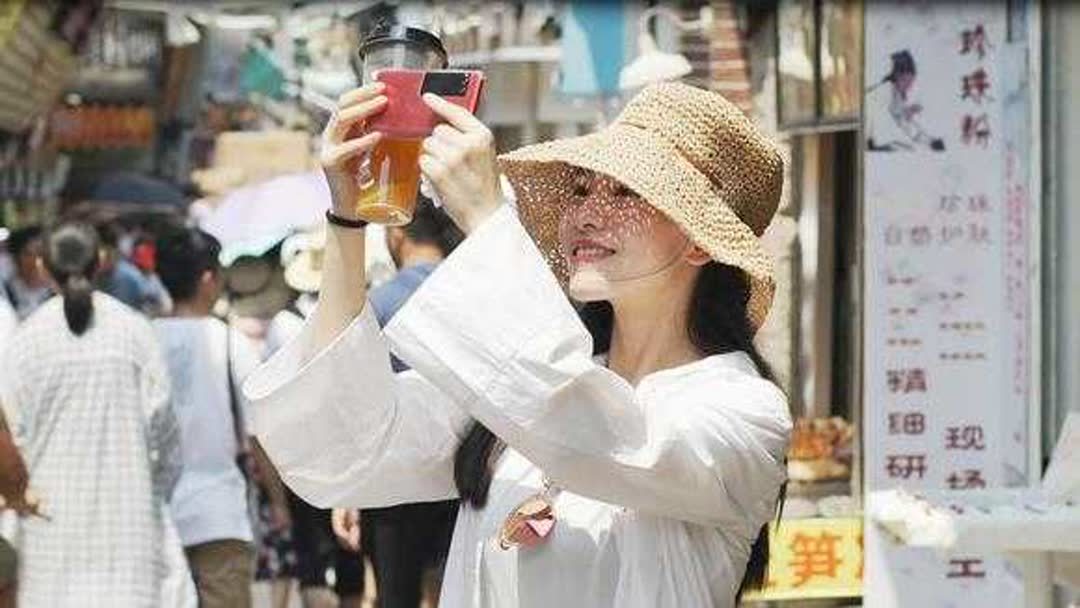 提前一个月都订不到的集装箱民宿,距厦门各网红打卡地只需10分钟