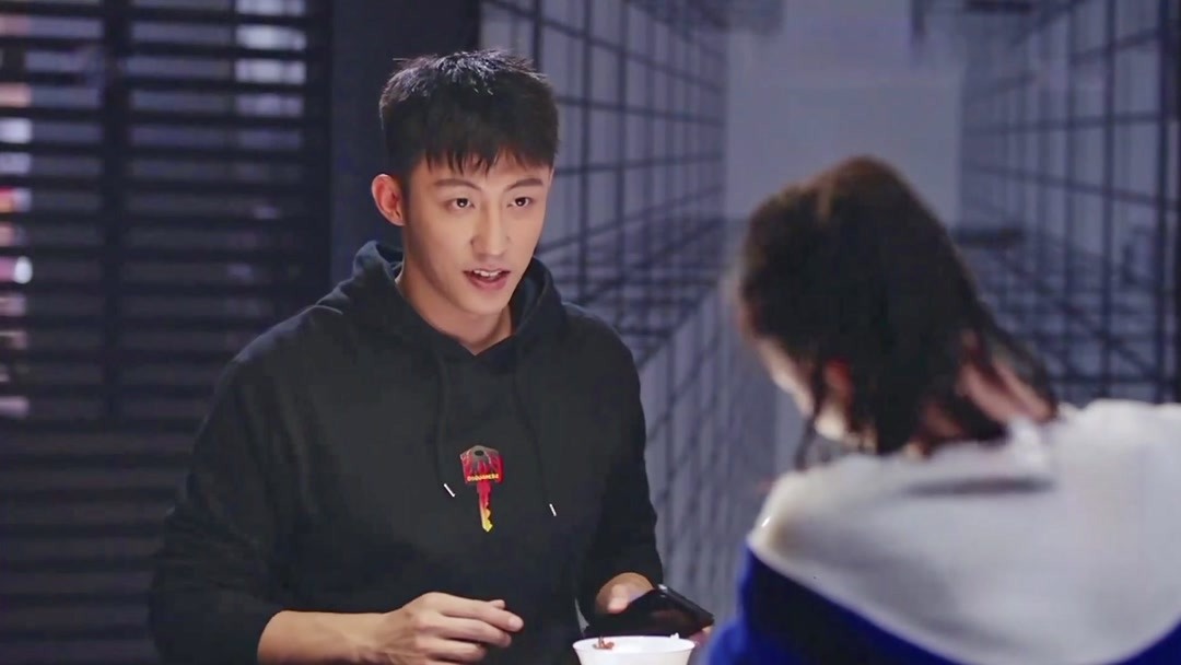 宋凛的微信二维码!快扫