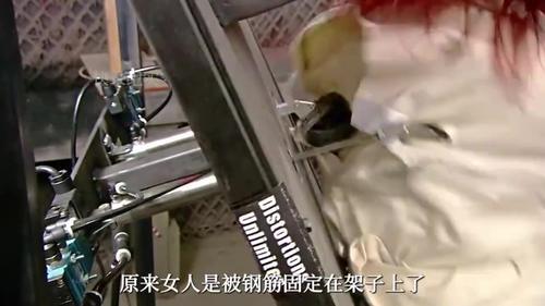 恐怖人体模特是怎样制作的?先用黏土制作一个模具,再灌满石膏