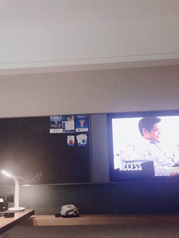 酒店里的电视