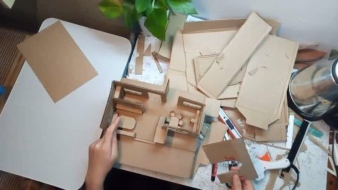纸箱回收利用手工制作别墅一楼视频001