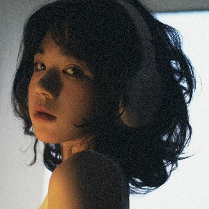 岩石里的花7 
