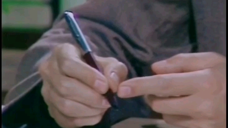 第一集:正确的握笔姿势