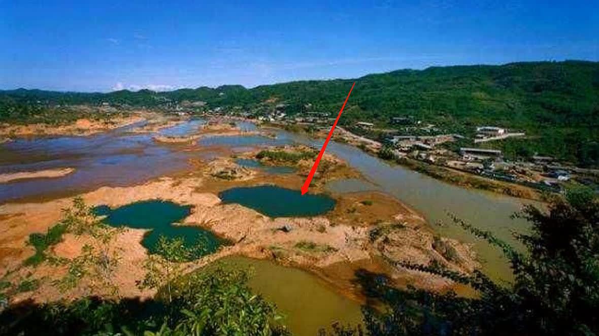 "最贵"的河,产出了全世界95%的翡翠,让附近的居民都发了财