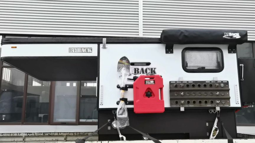 #越野房车 #皮卡房车 继续发一台福特F150的豪华款背驮房箱#皮卡