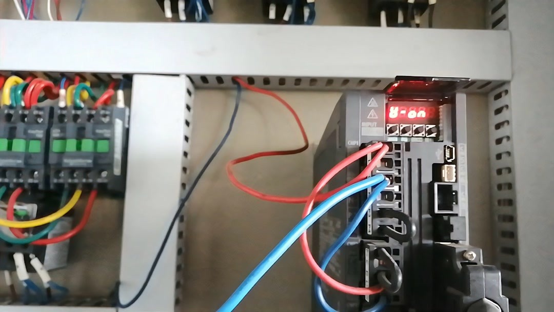 三菱MR伺服驱动器参数设置标准第三十六课驱动记录仪有效/无效