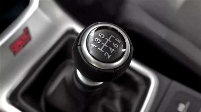 手动挡车型好用又便宜,买的人却越来越少?老司机一次性全讲清