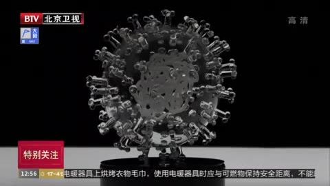 英国艺术家制作玻璃新冠病毒模型:放大200万倍,用时八个星期