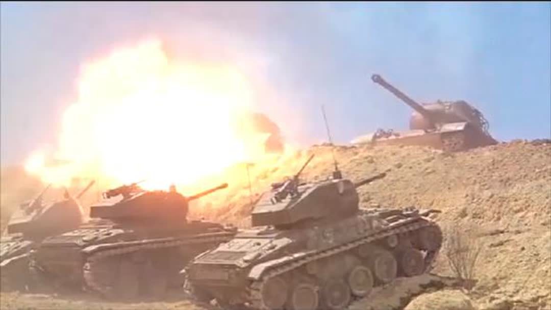 二战电影经典坦克大战,坦克集群作战,这才是真正战争片