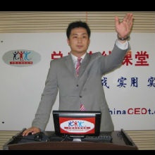 燕鹏飞助理小朱 