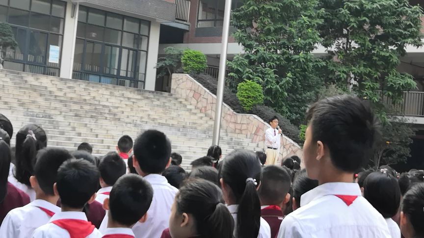 每一个学生都是主持人!