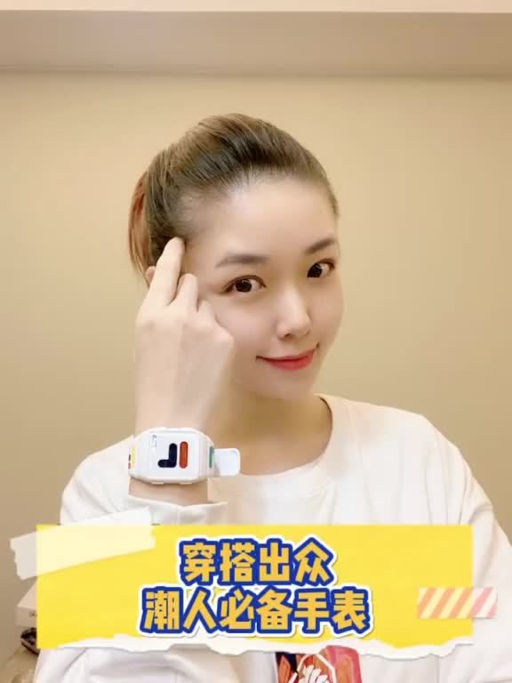 潮人必备的FILA活力运动风电子表