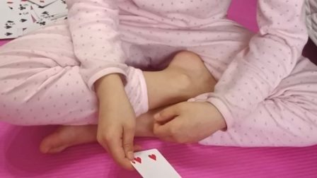 嘀嘀用扑克学习单双数