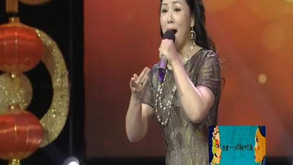 秦腔《三堂会审》选段,看看候红琴舞台上的表演,确实很专业