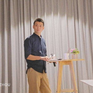 开蔚来的恭哥哥 