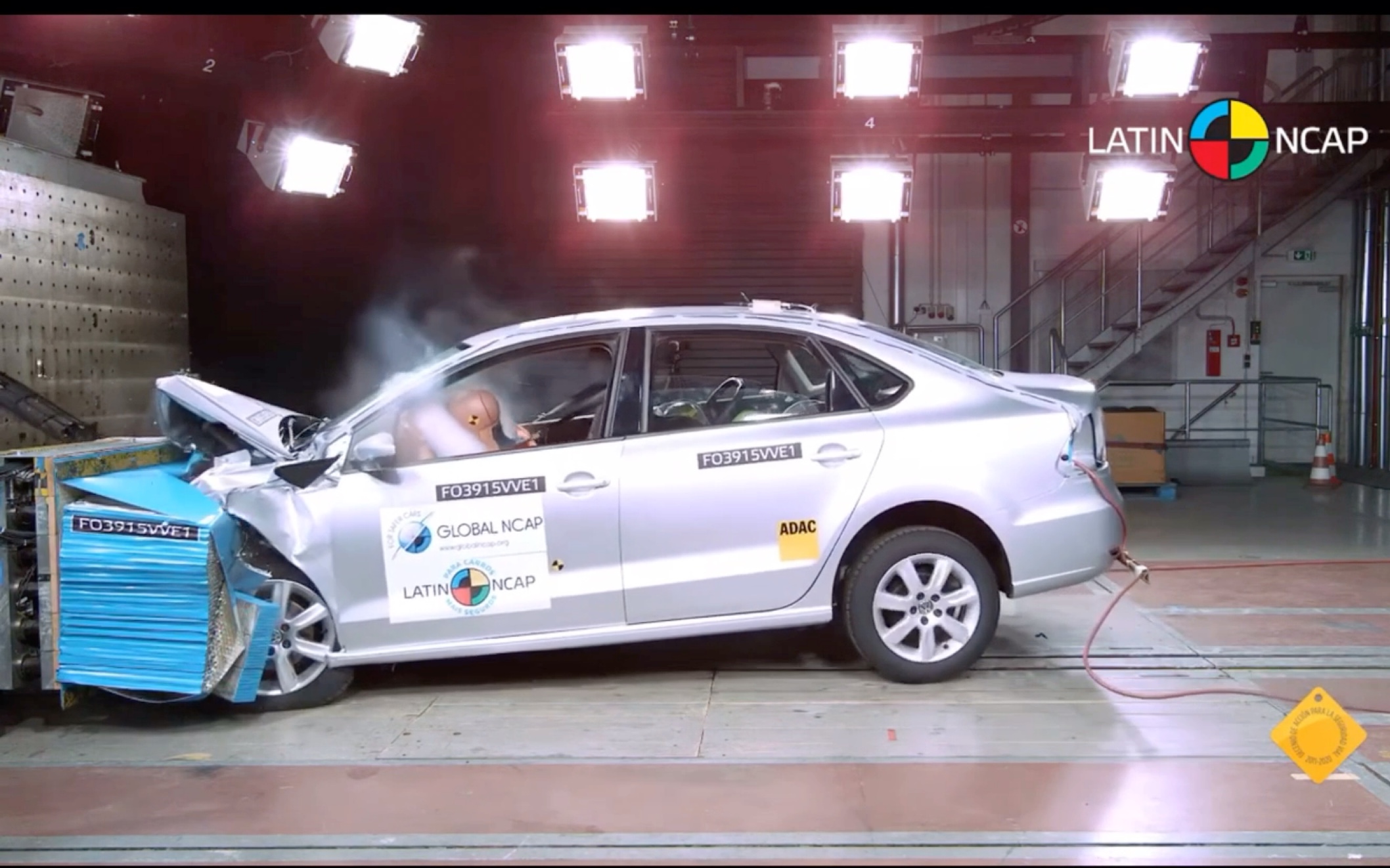 大众 POLO 三厢版 碰撞测试 LATIN-NCAP