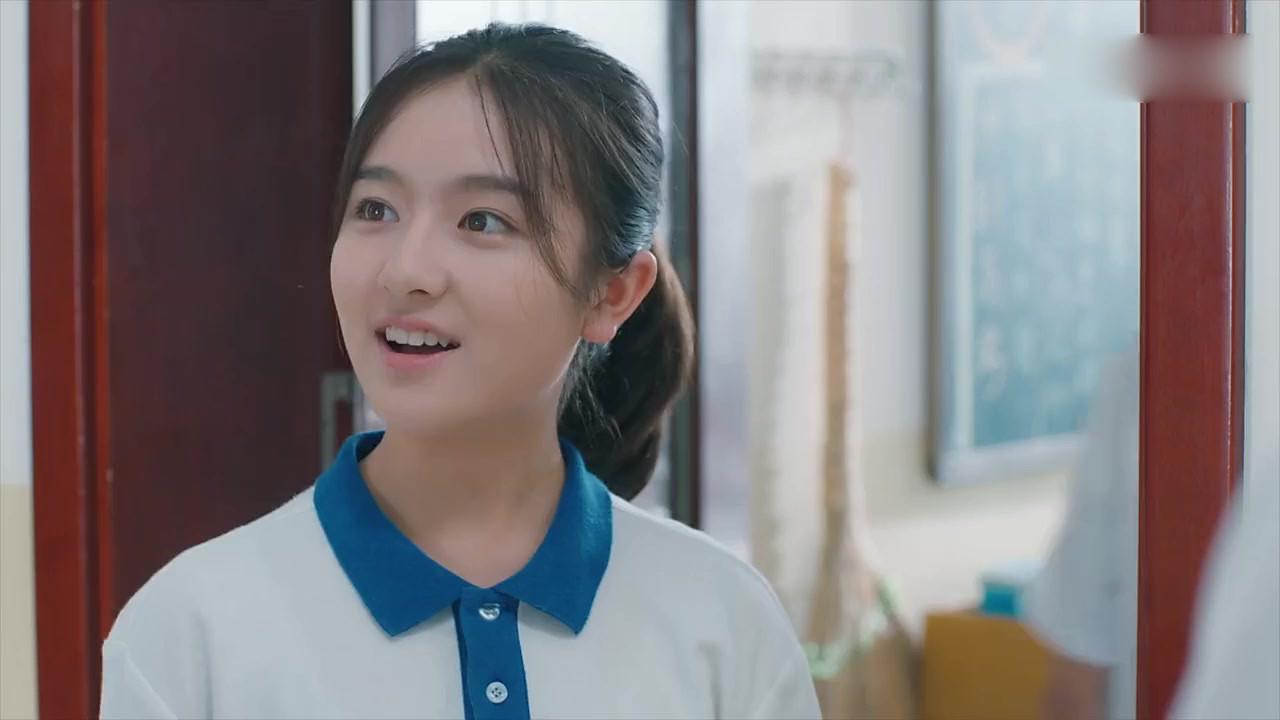 你好旧时光:楚天阔要扶撞门框的周周,被林杨抢先!