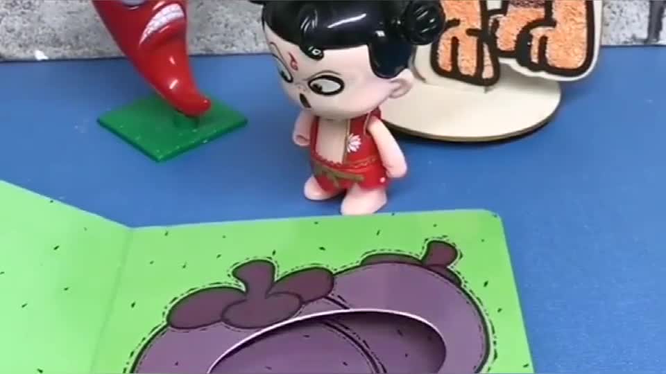 无敌的小哪吒,今天真是被捉弄的够呛,怕是再也不敢吃桃了