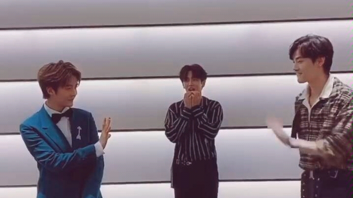 【UNINE管栎】今日份垚味2.0 你真的还能再土一点吗?