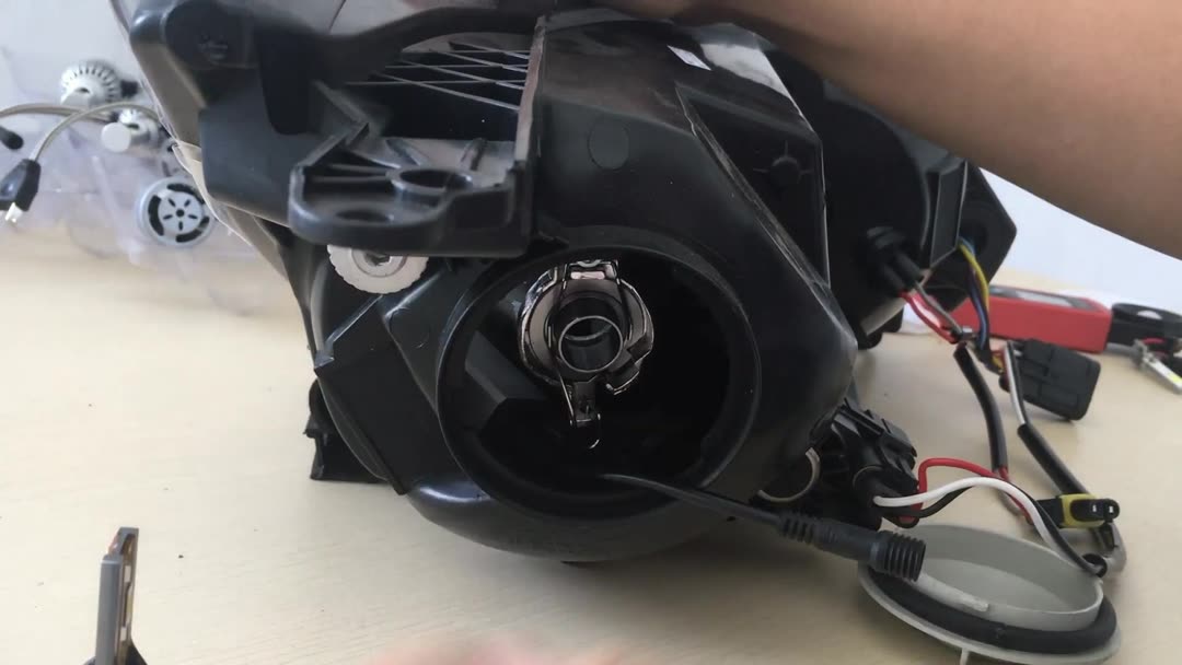 LED大灯安装教程