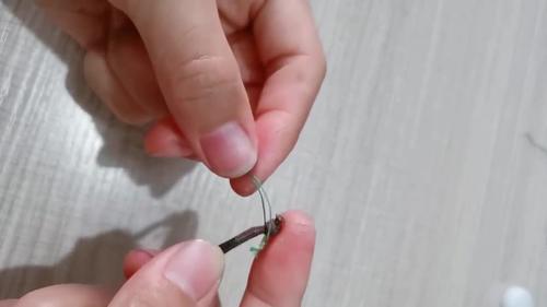 钓鱼技巧,竿稍绳连接主线结实绑法