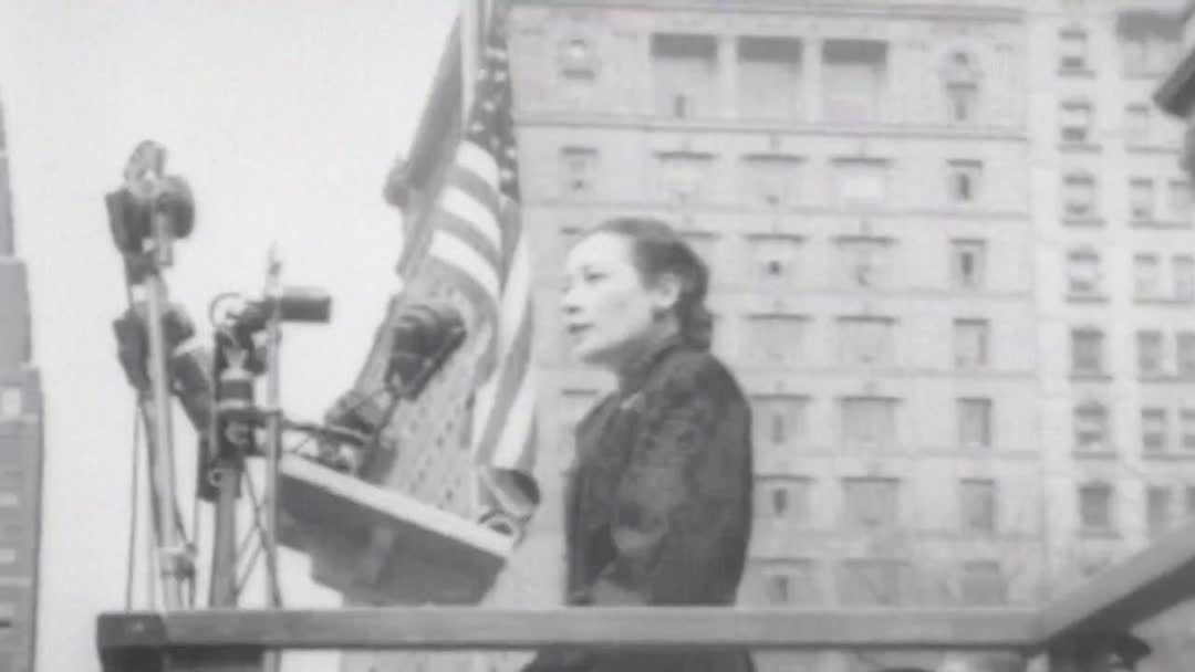 美国前总统罗斯福与夫人亲自迎接一位神秘人物,她究竟是谁?