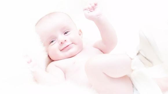 女性体外受精这个过程是怎样的?这种婴儿为什么会叫试管婴儿?