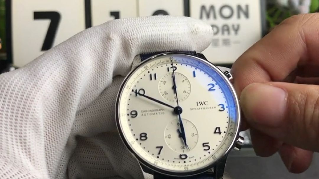 评测介绍万国葡萄牙计时系列机械手表功能 怎么上发条、调时间、...