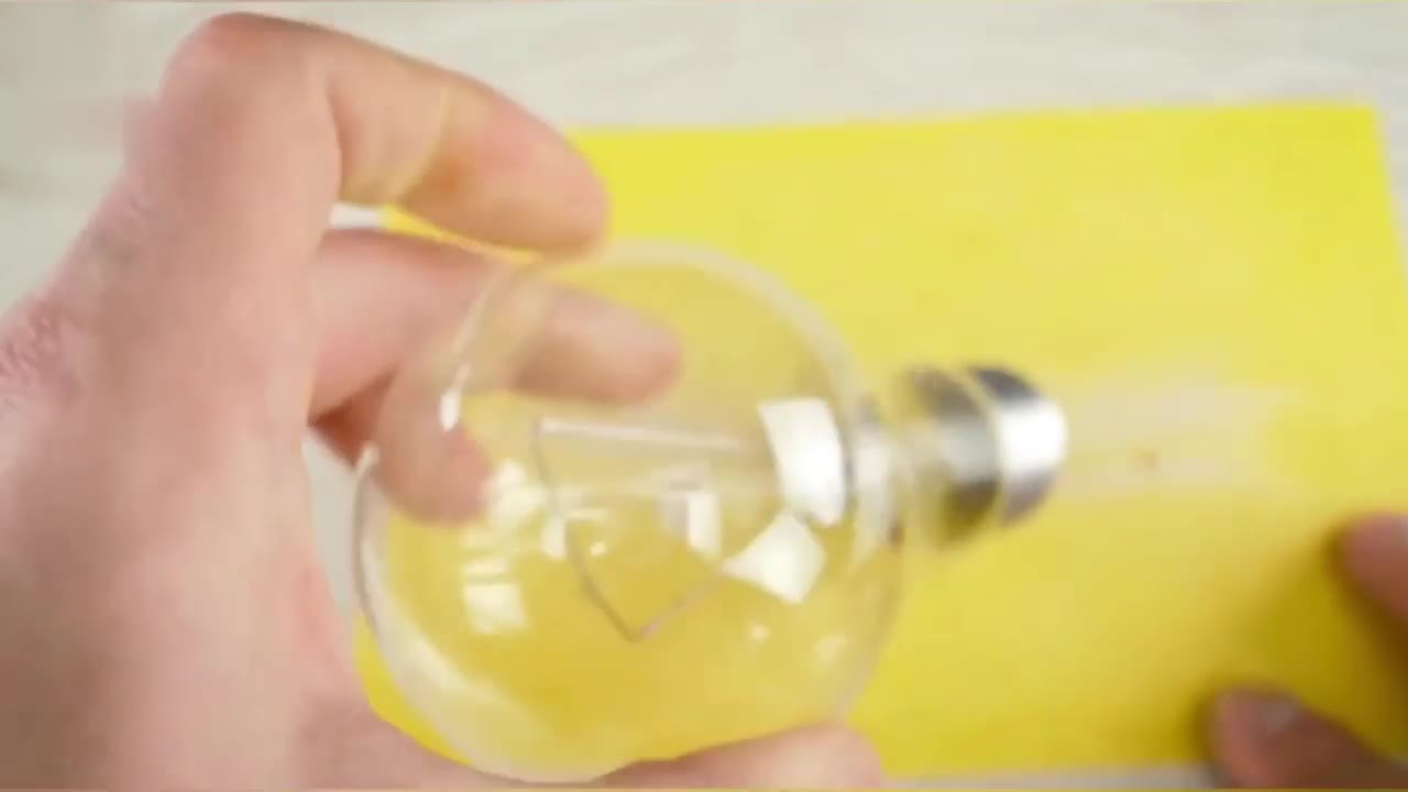 实验室:小哥利用灯泡DIY真空咖啡壶,想法真有创意!