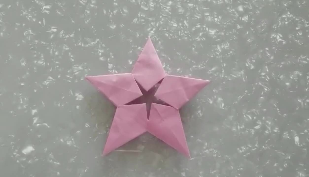 折纸五角星折法,简单又漂亮的镂空立体