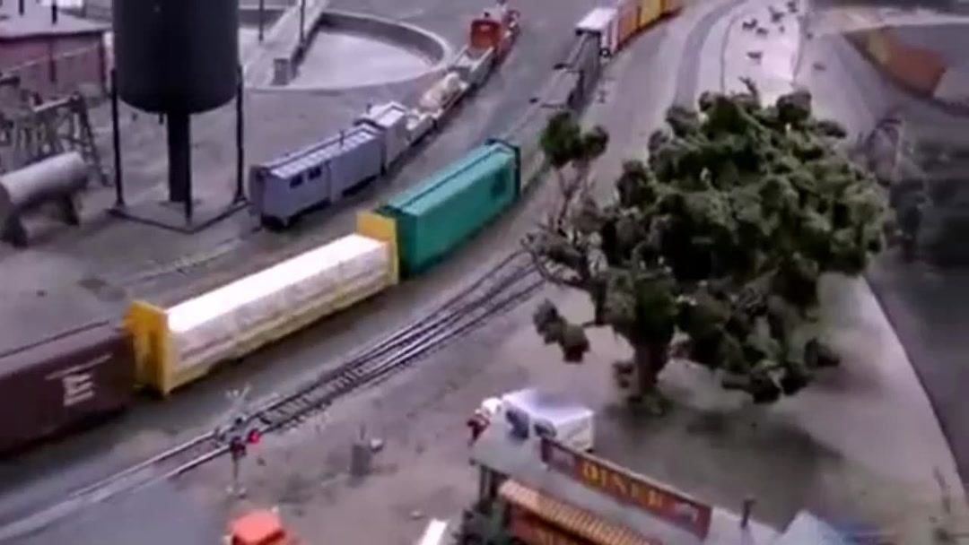 高仿真模型火车视频 火车视频集锦