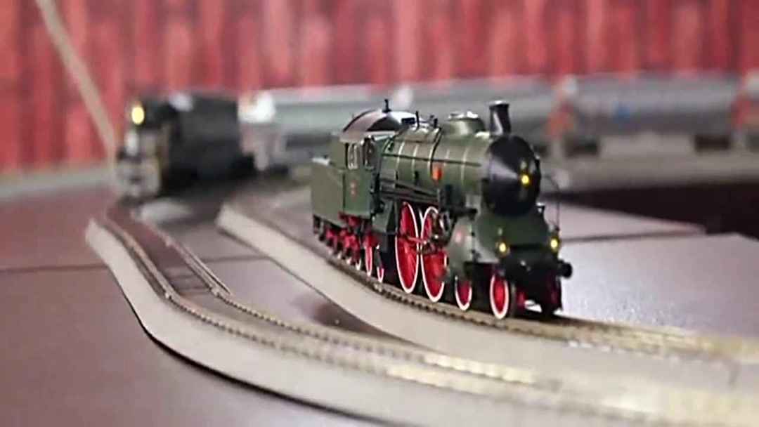 国内超酷火车模型运转视频表演