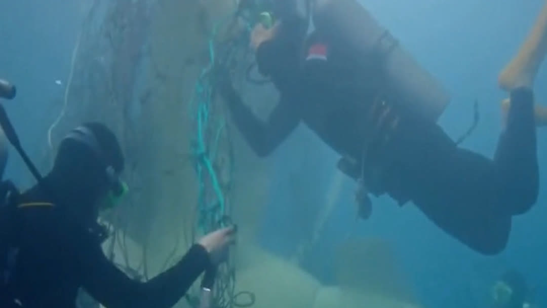 潜艇的螺旋桨被渔网缠住,上级却问黑煞的坐标,潜艇位置立马暴露