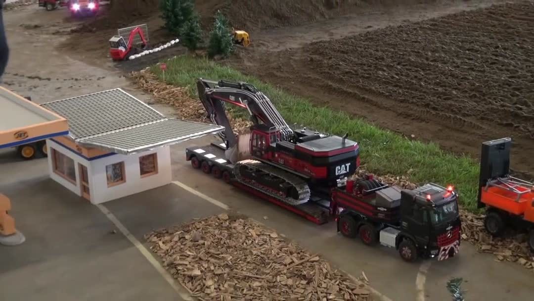 遥控模型卡车运送挖掘机1:14