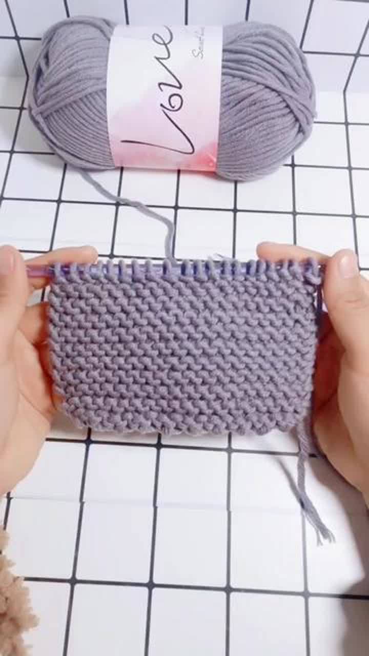 每一行每一针全部织正针下针超简单吧