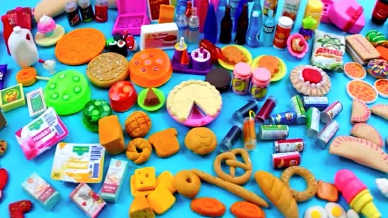 展示各种零食模型成果