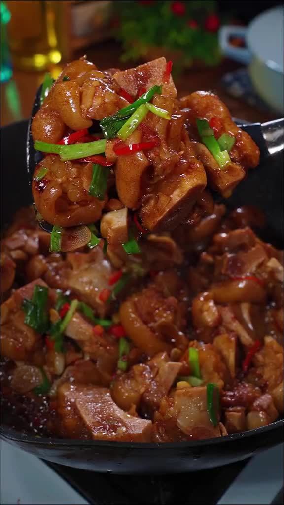 猪蹄这样做吃起来真解馋,做法简单又好吃