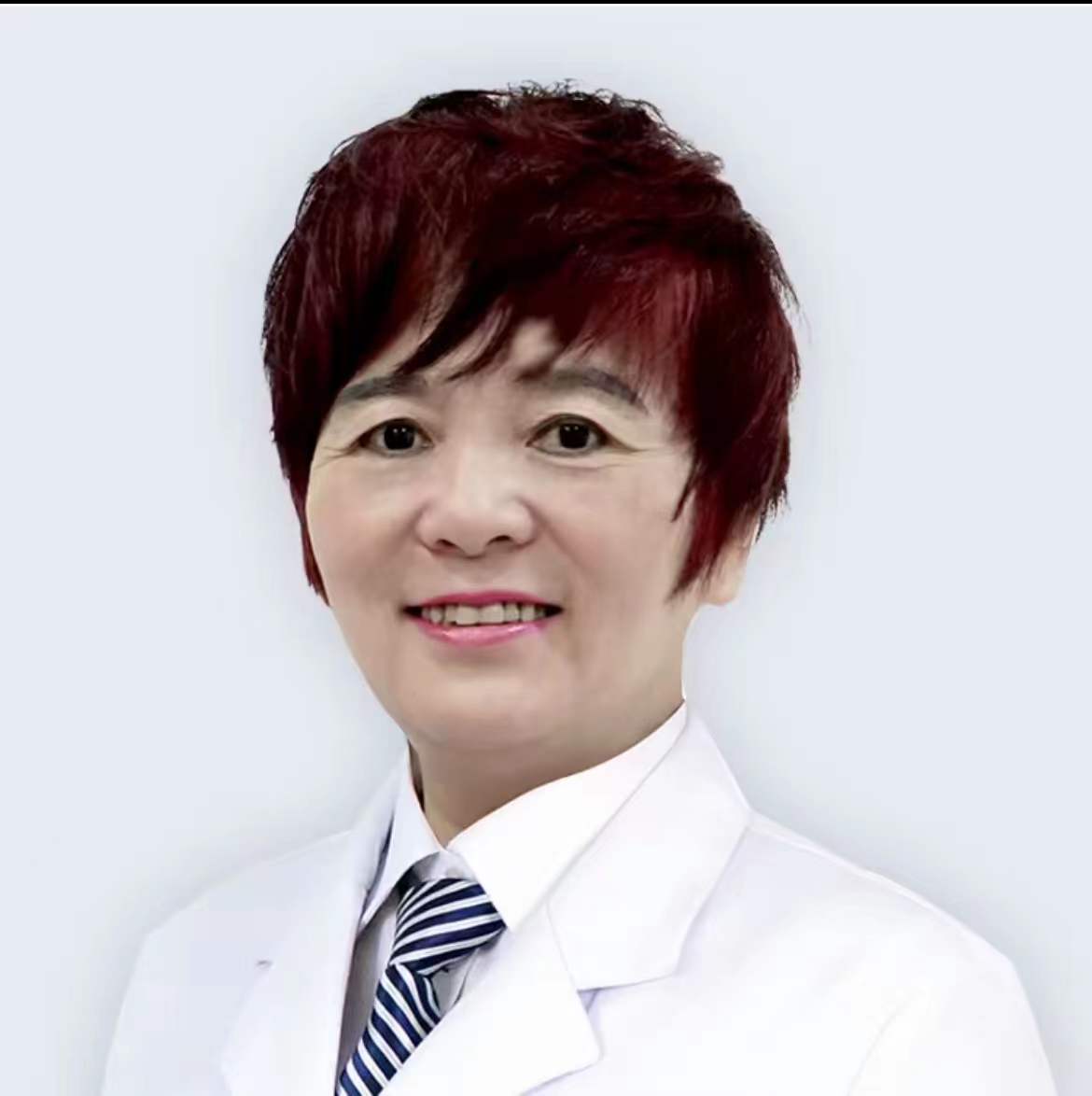 眼科医生聂红平
